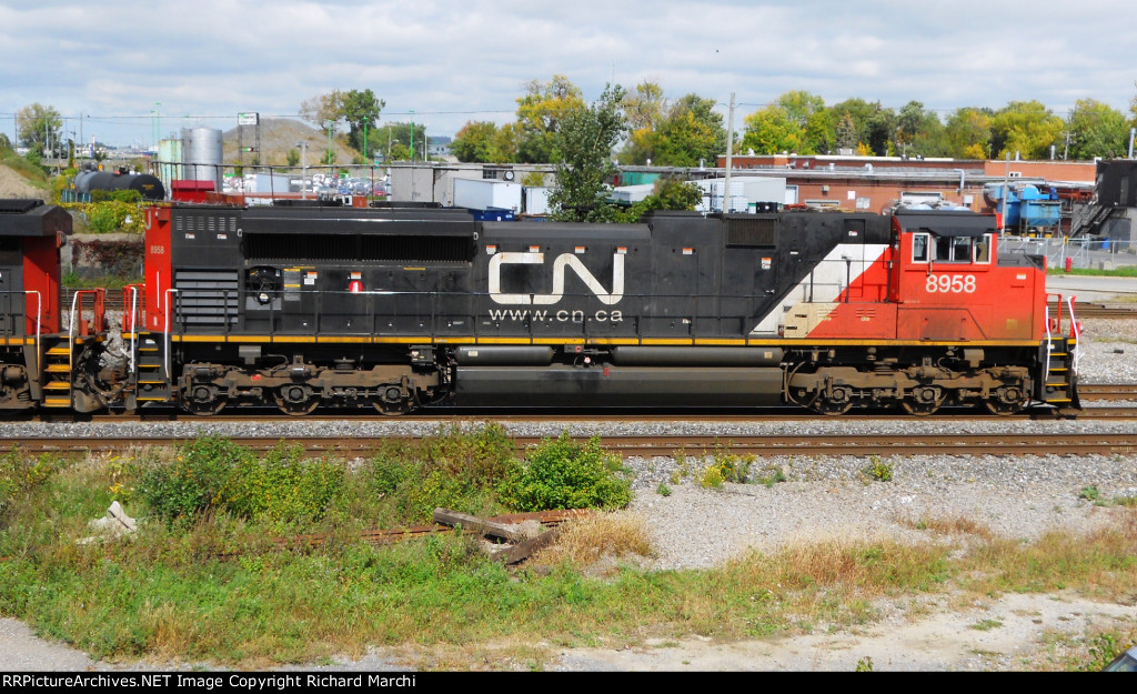 CN 8958